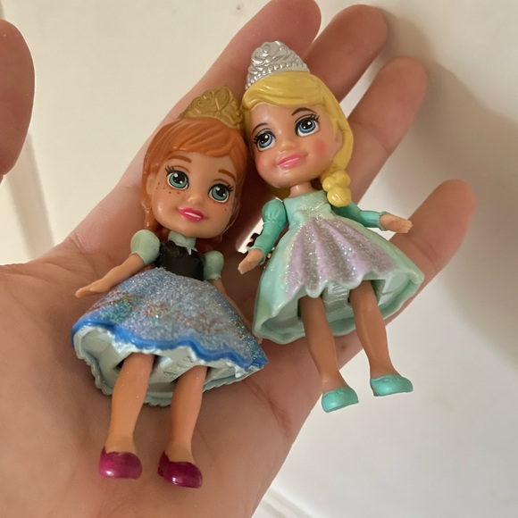 Disney | Toys | Disney Princess Doll Set With Blue And Green Dresses ...